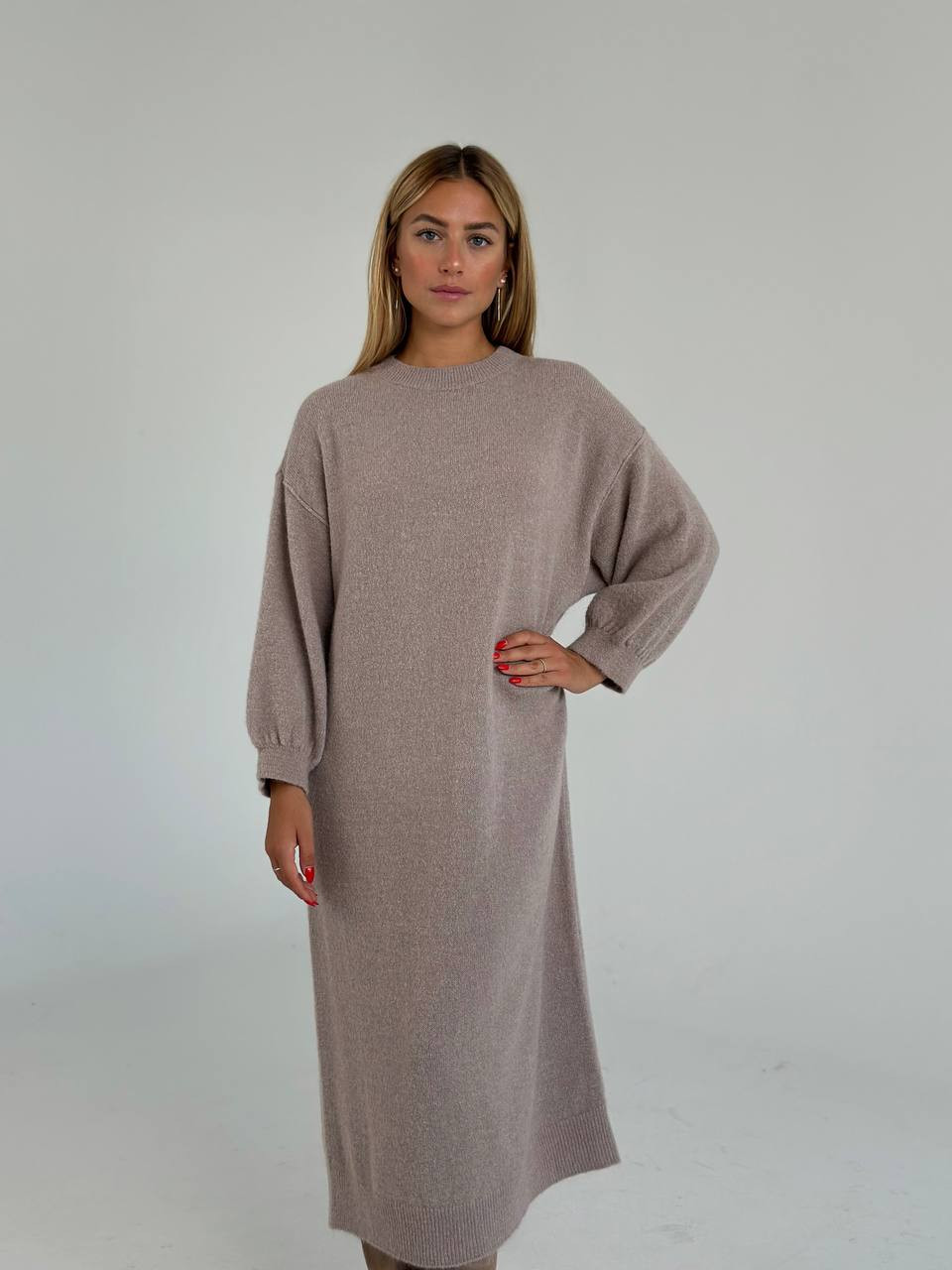 Maxi wool-blend dress with wide sleeves